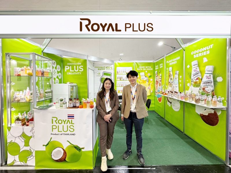 โรแยล พลัส เตรียมส่งผลิตภัณฑ์น้ำมะพร้าว 100% สู่ตลาด พร้อมขวด PET Aseptic - Thai Pack Magazine